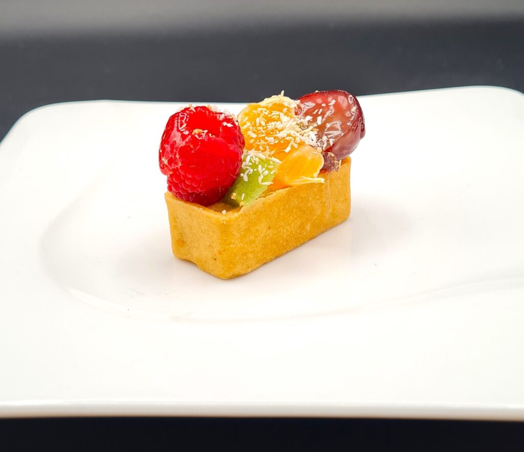 Commander Mini tartelette aux fruits frais de saison Vendée - Maison ...
